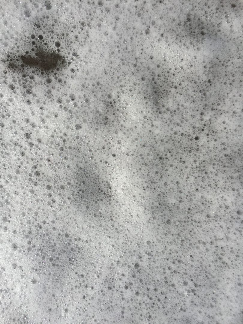 Bubble texture on white ocean sea foam | Free Textures