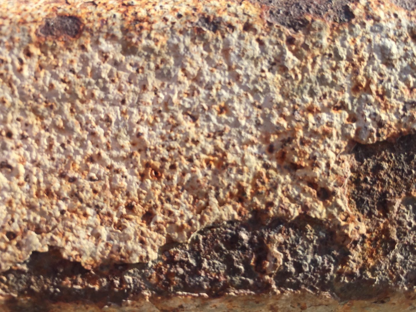 Detailed shot of layers of rust and corrosion | Free Textures