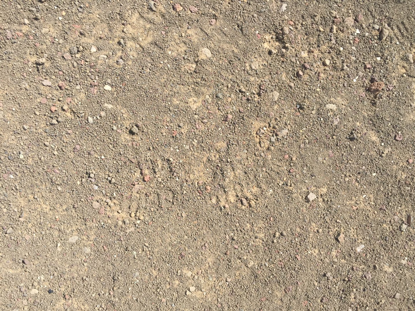 Dirt close up with fine brown gravel like quality | Free Textures