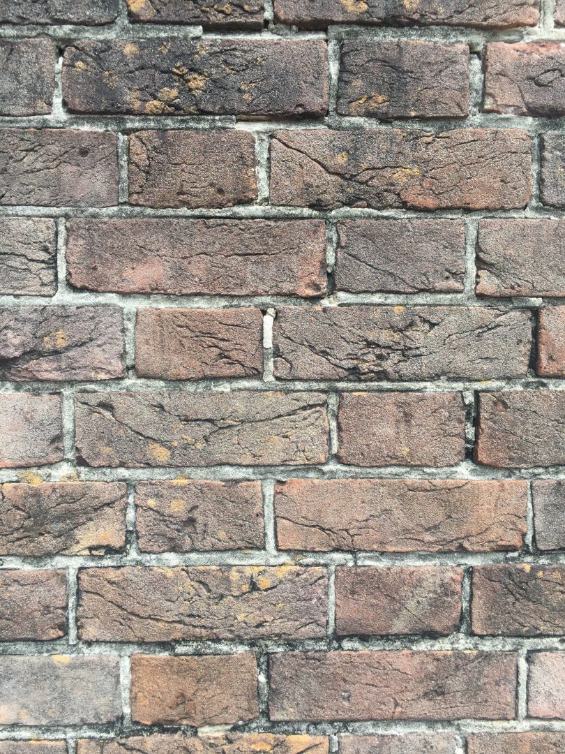 Nicely textured bricks with discoloration | Free Textures